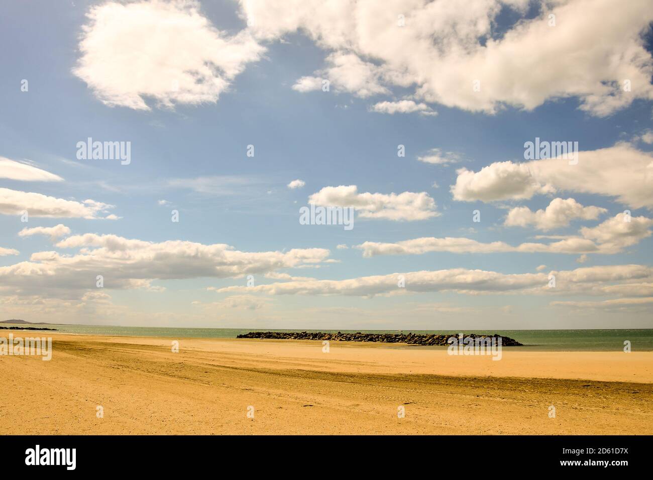 Empty mediterranean sand beach in south france Stock Photo - Alamy