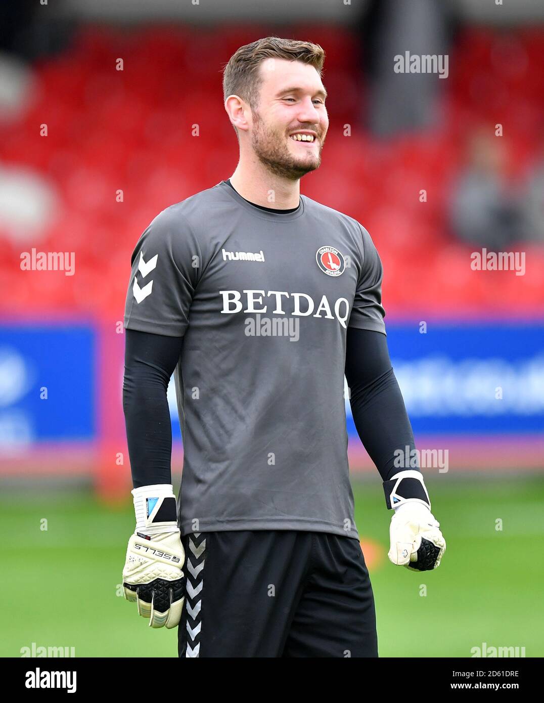 Charlton Athletic goalkeeper Jed Steer Stock Photo - Alamy