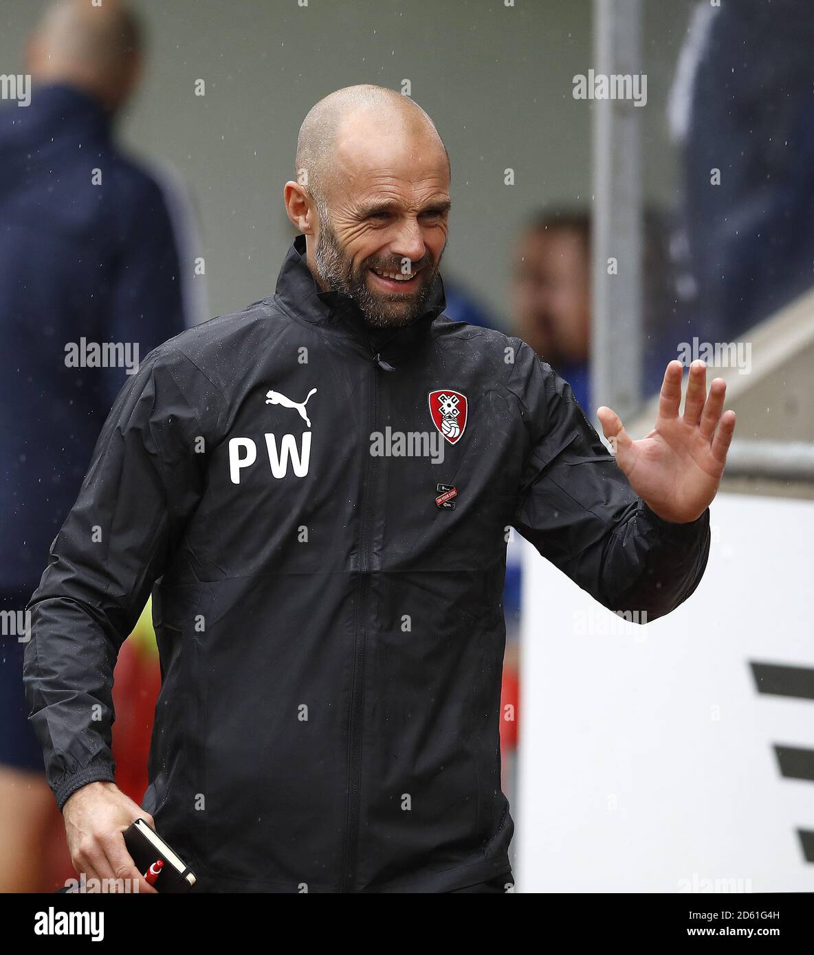 Rotherham united badge hi-res stock photography and images - Alamy