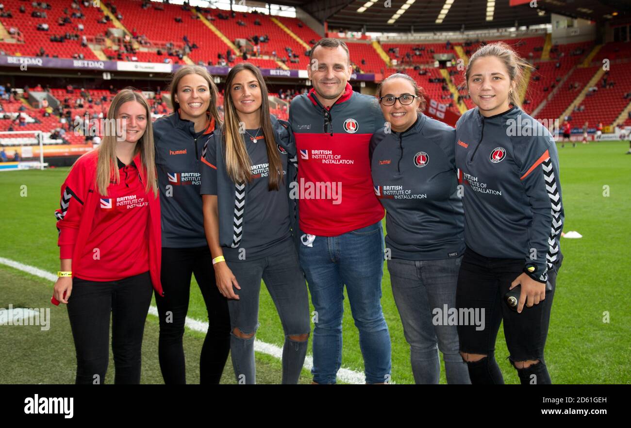 The Charlton Women's team presentation prior to kick-off Stock Photo ...