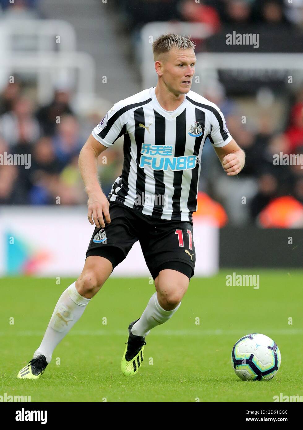 Newcastle United's Matt Ritchie Stock Photo - Alamy