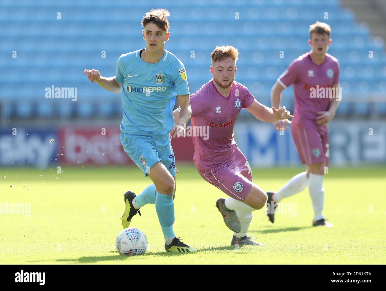 Coventry City's Tom Bayliss and Rochdale's Callum Camps (right Stock ...