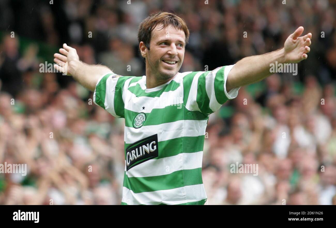 Maciej Zurawski, Celtic celebrates his goal Stock Photo - Alamy