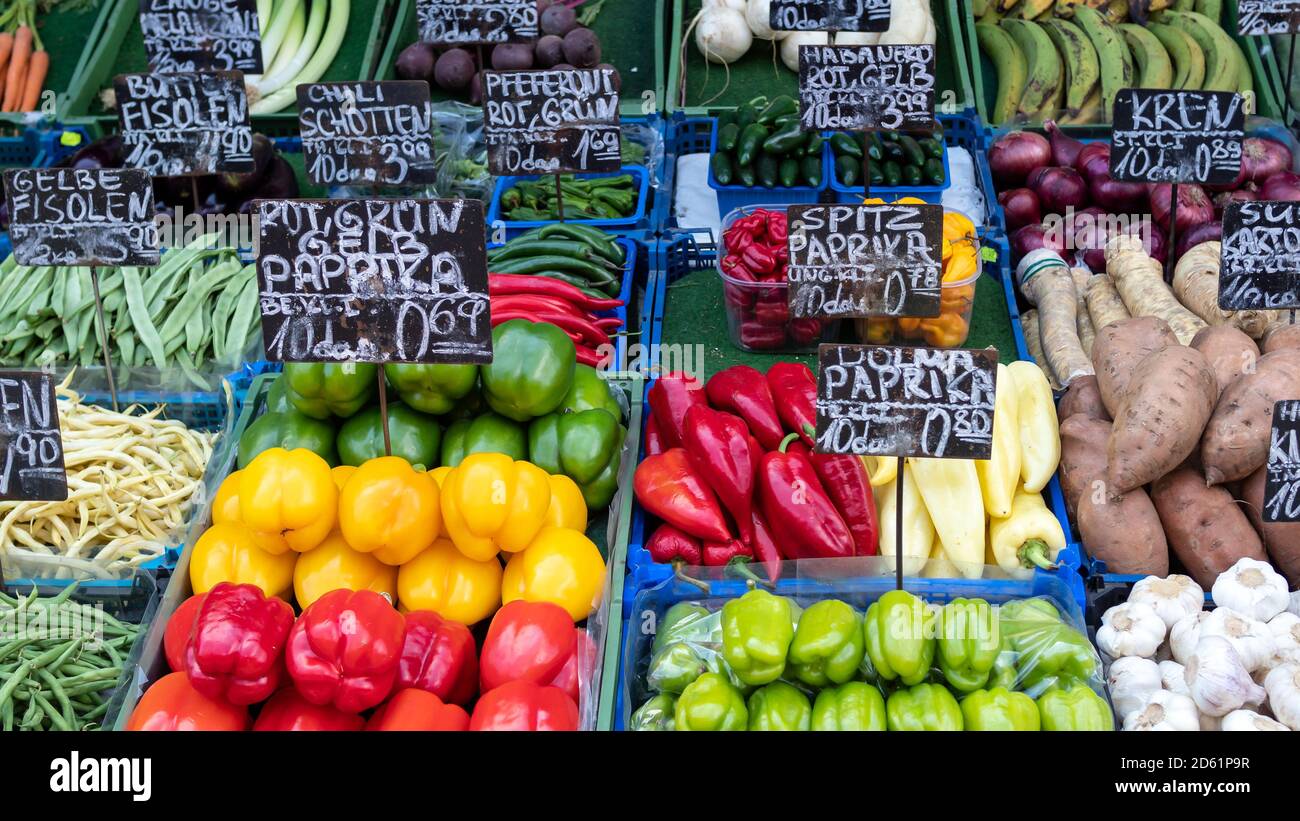 Attractive labels hi-res stock photography and images - Alamy