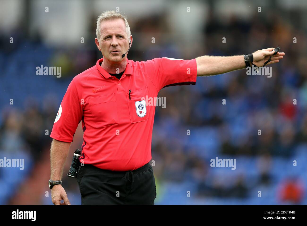 Referee Mark Heywood Stock Photo - Alamy