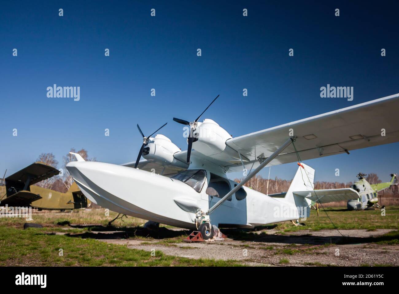 Amphibian aircraft hi-res stock photography and images - Alamy