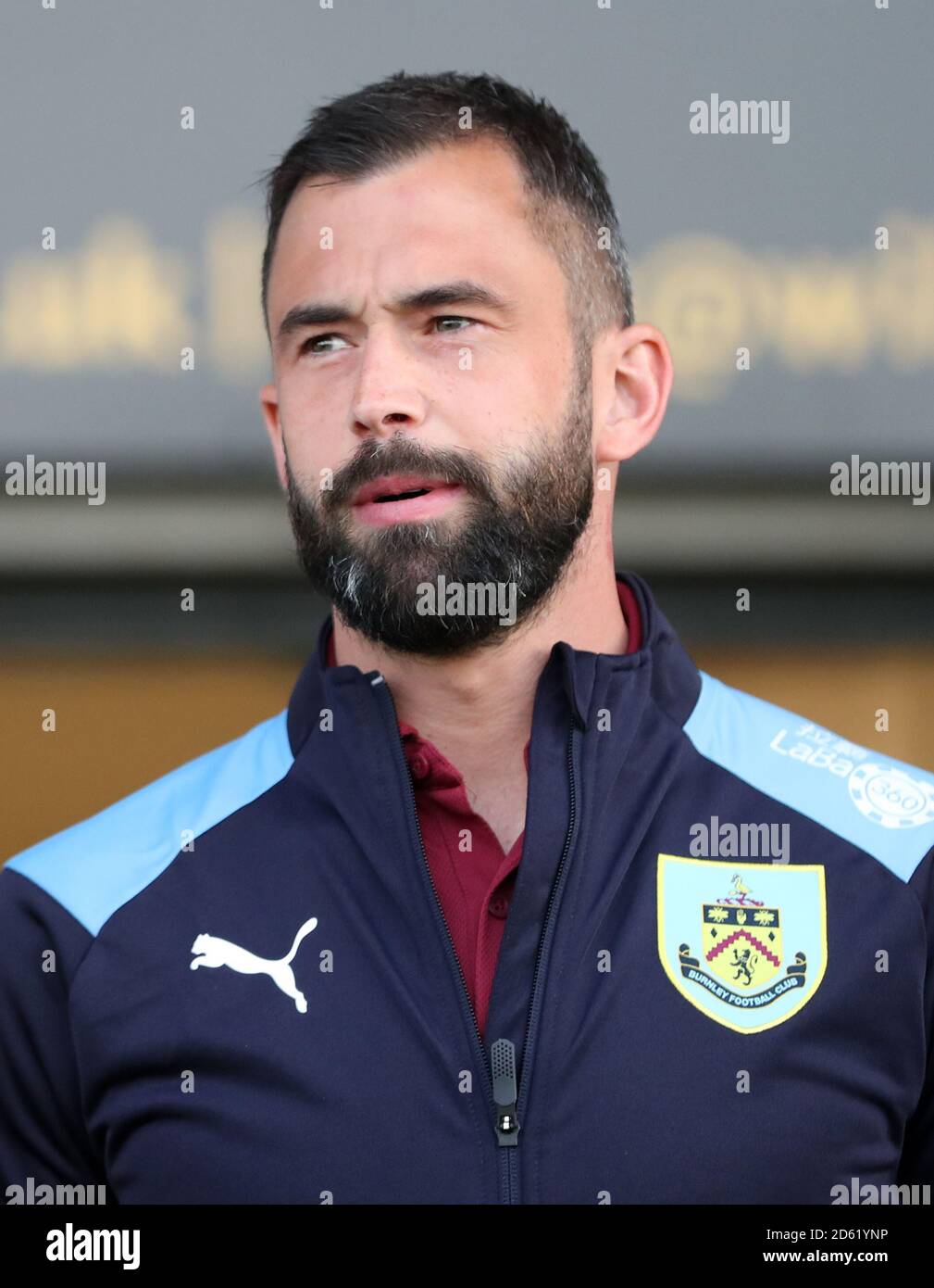 Burnley's Steven Defour Stock Photo - Alamy