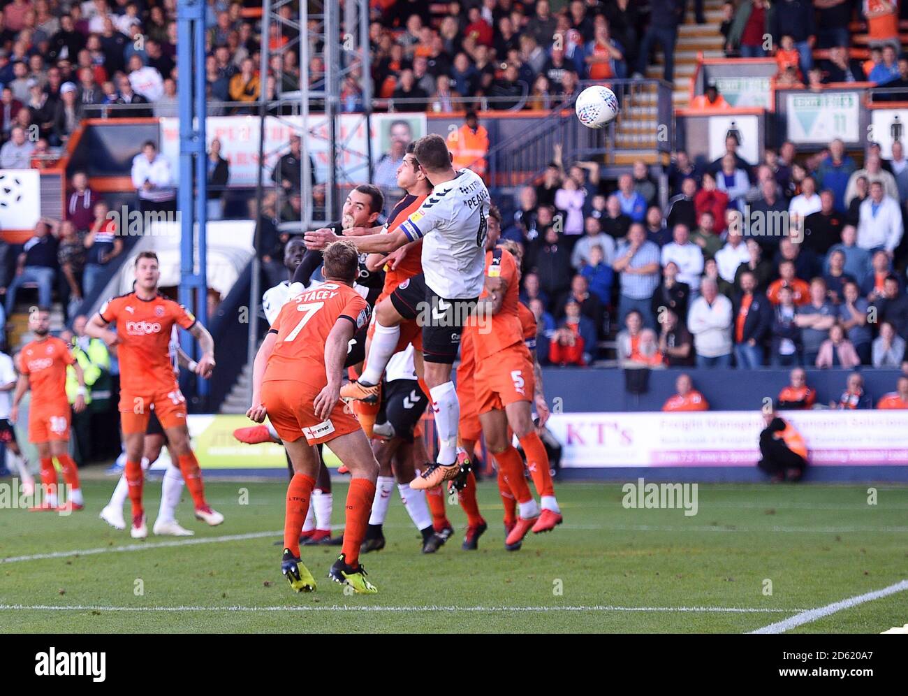 Charlton Athletic's Jason Pearce hits the bar with this late header ...
