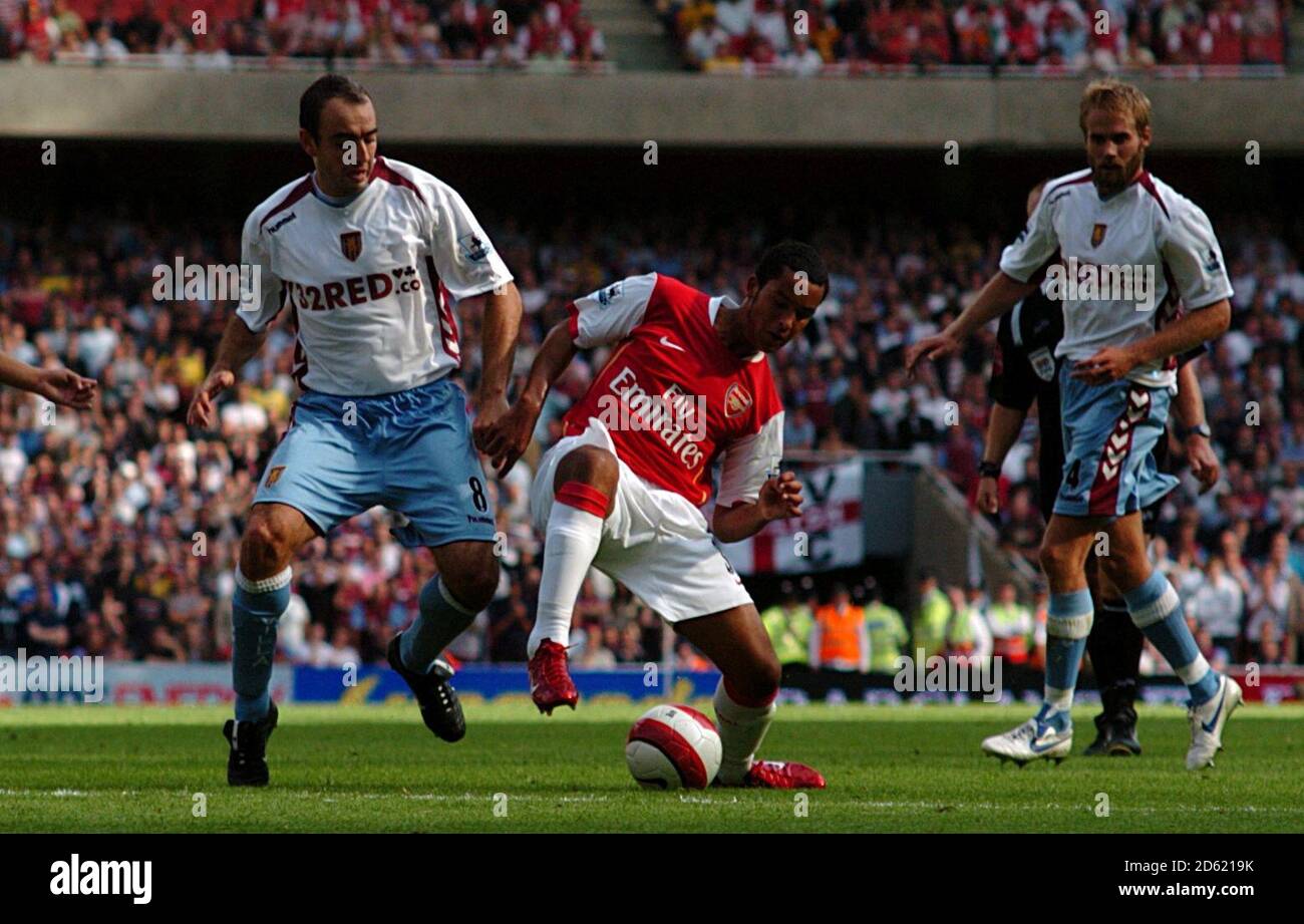 Theo walcott l hi-res stock photography and images - Alamy