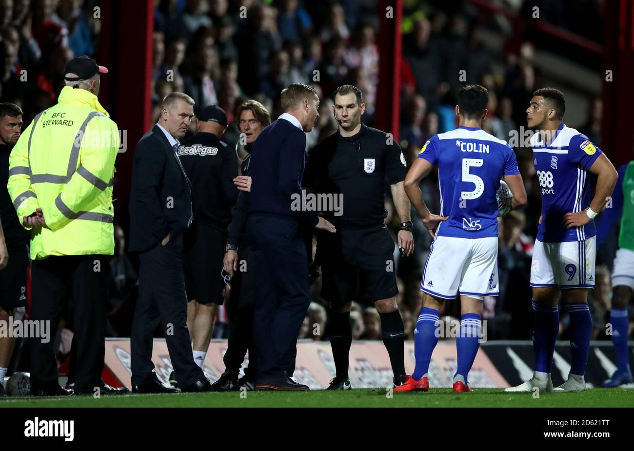 Football player sent off hi-res stock photography and images - Alamy