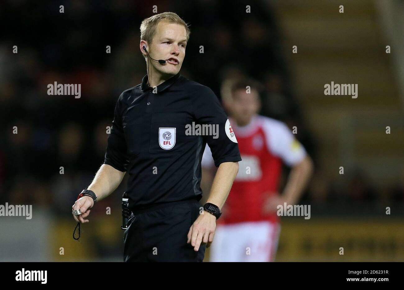 Match referee Gavin Ward Stock Photo - Alamy