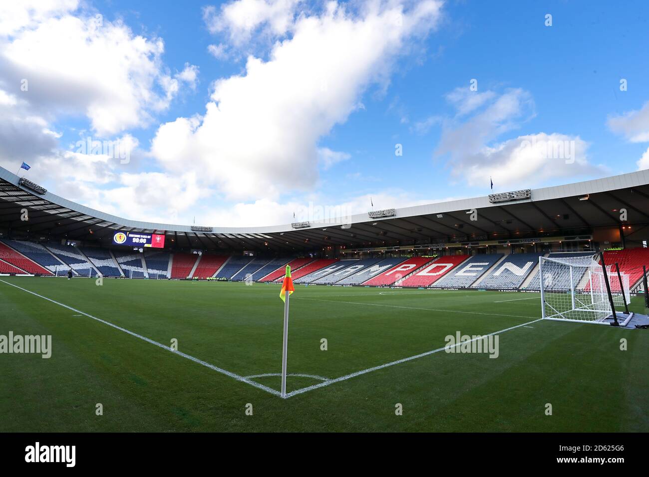 The hampden park pitch hi-res stock photography and images - Alamy