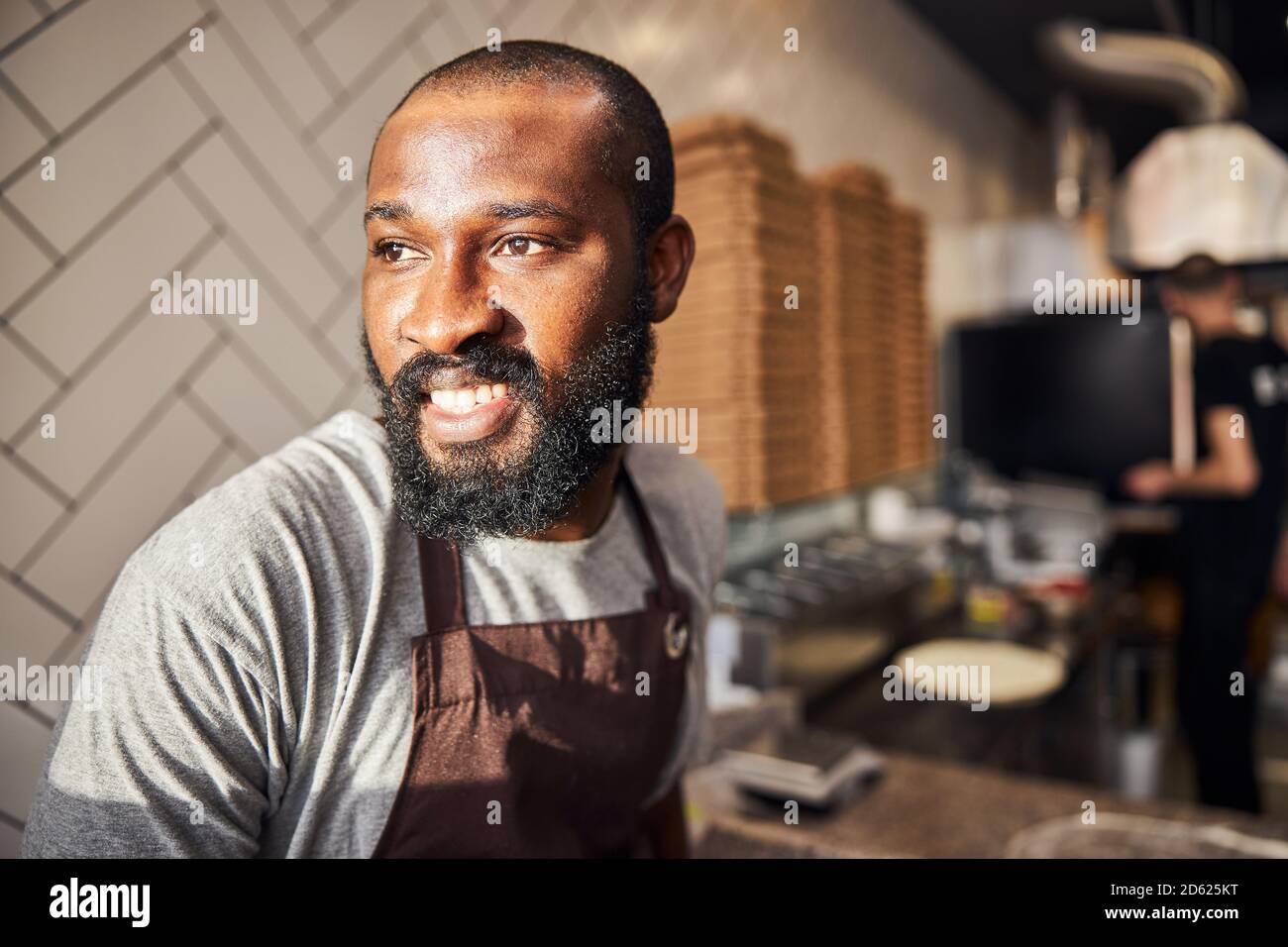 Kitchen staff break hi-res stock photography and images - Alamy