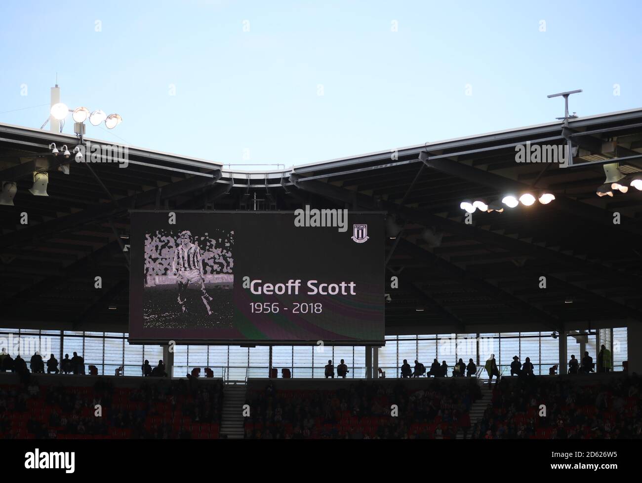A tribute to Geoff Scott before kick-off Stock Photo - Alamy