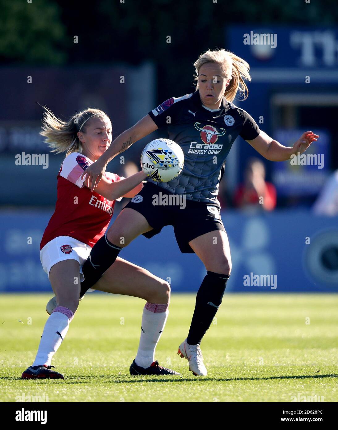 Arsenal's Leah WilliamsonReading women's Gemma Davison Stock Photo - Alamy