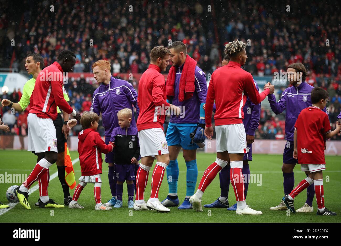 Teams walk out hi-res stock photography and images - Alamy