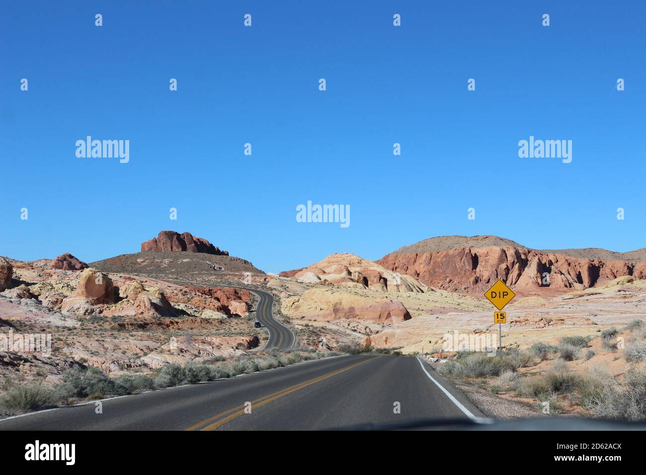 highway in the desert Stock Photo - Alamy