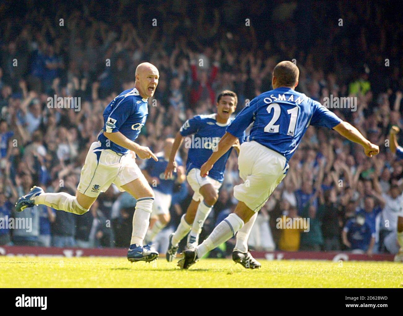 Everton's Andrew Johnson celebrates his goal Stock Photo - Alamy