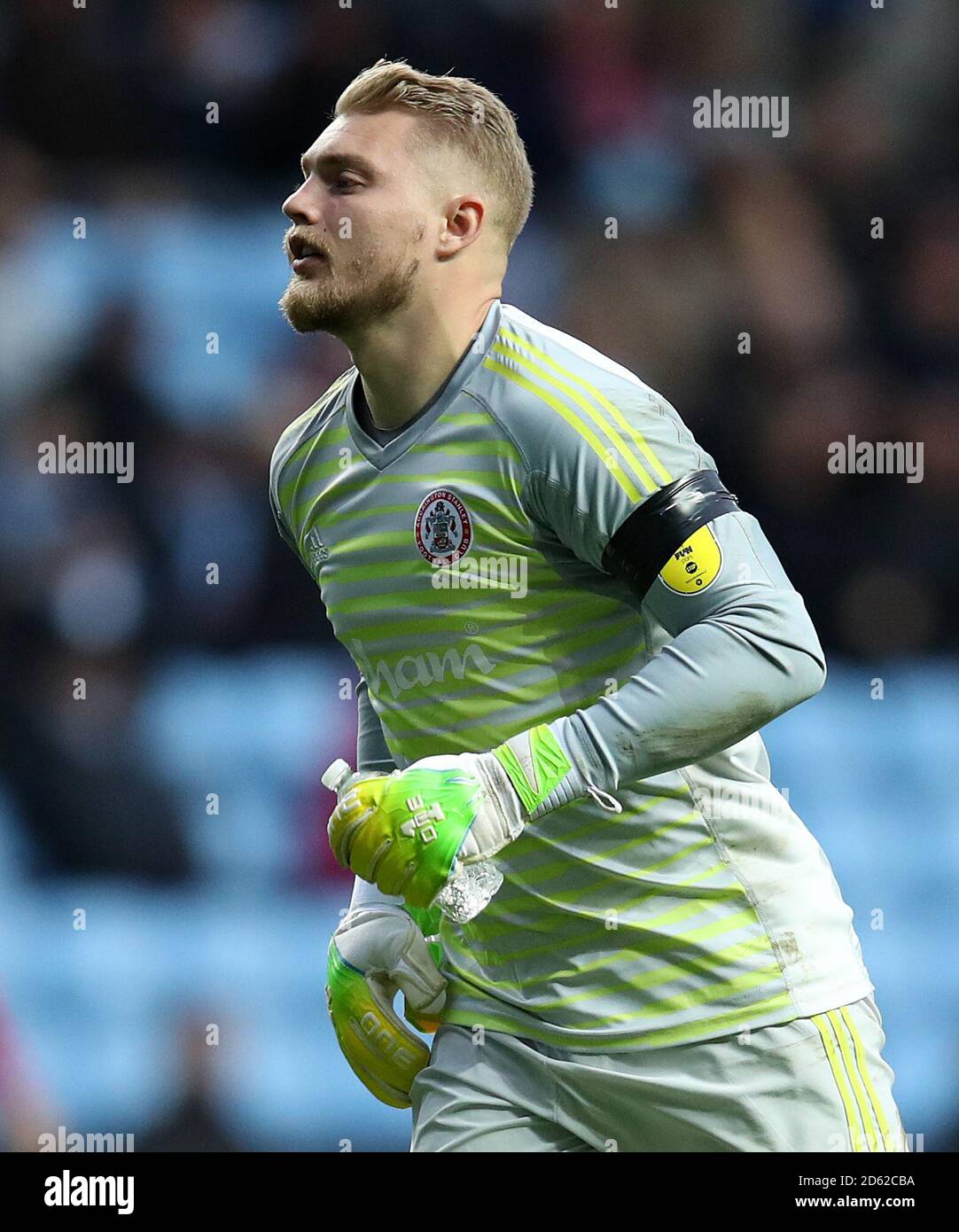 Accrington Stanley goalkeeper Connor Ripley Stock Photo - Alamy