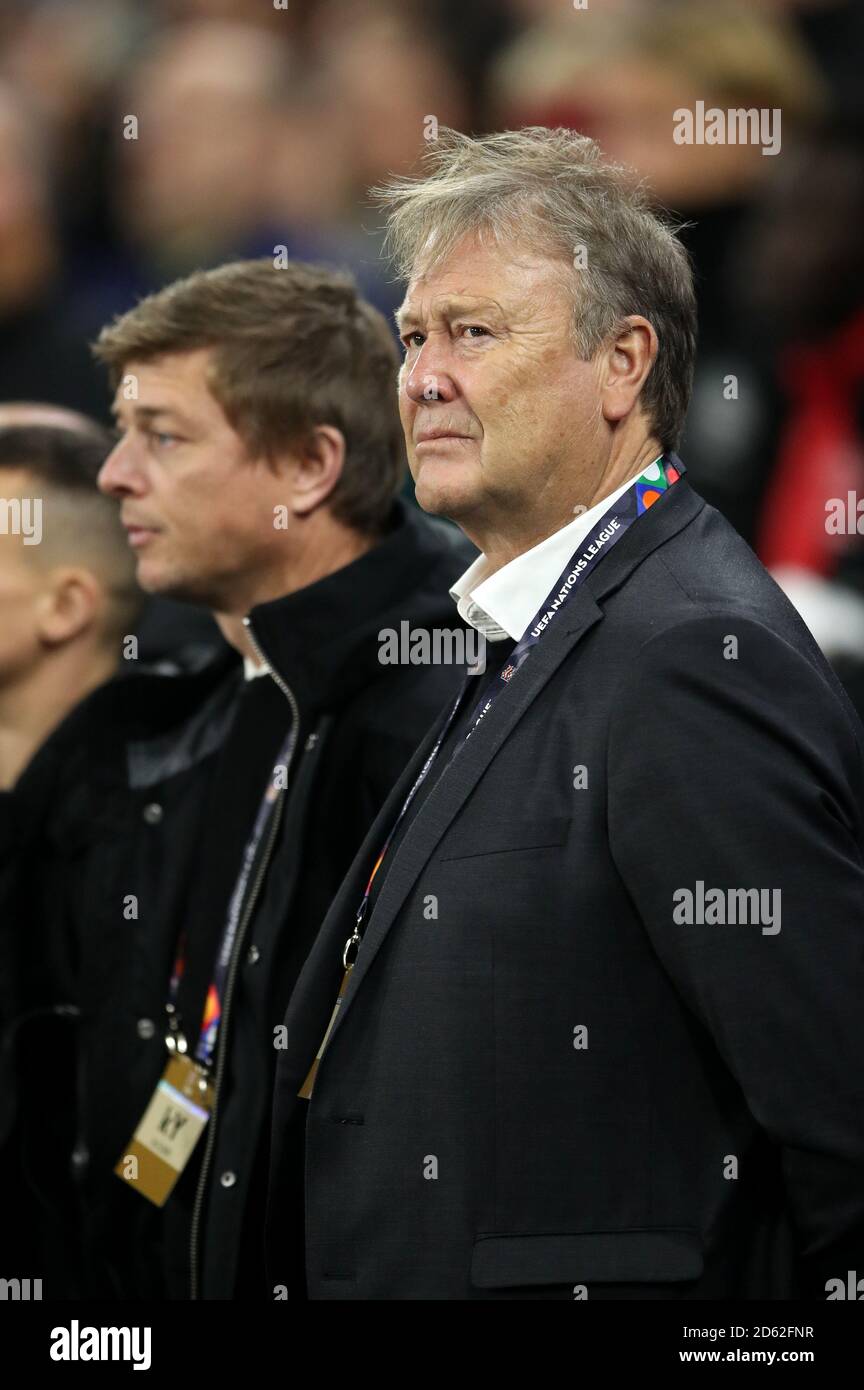 Denmark football manager hi-res stock photography and images - Alamy