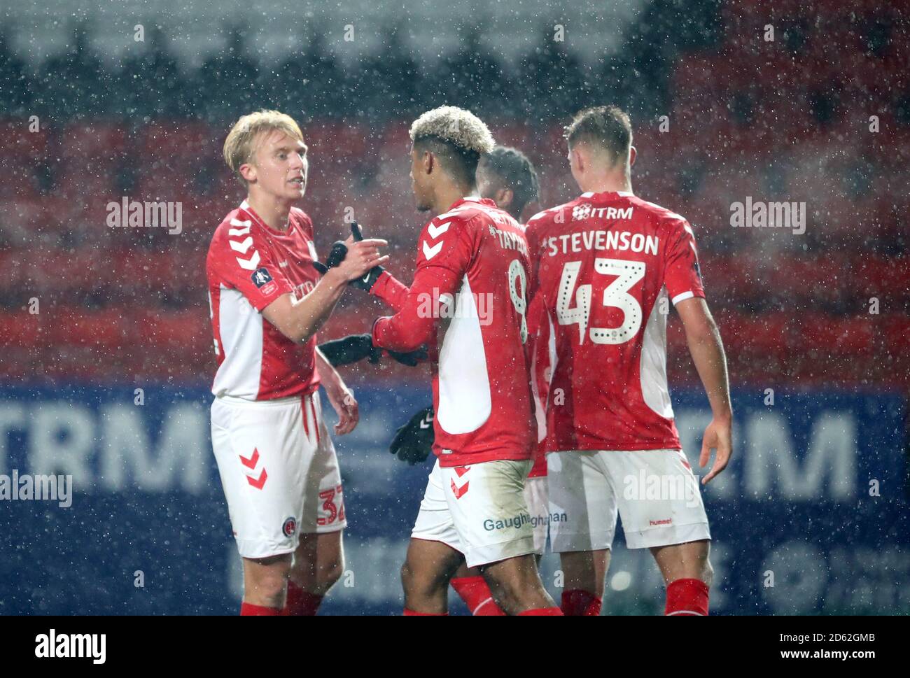 Charlton athletic celebrate hi-res stock photography and images - Alamy