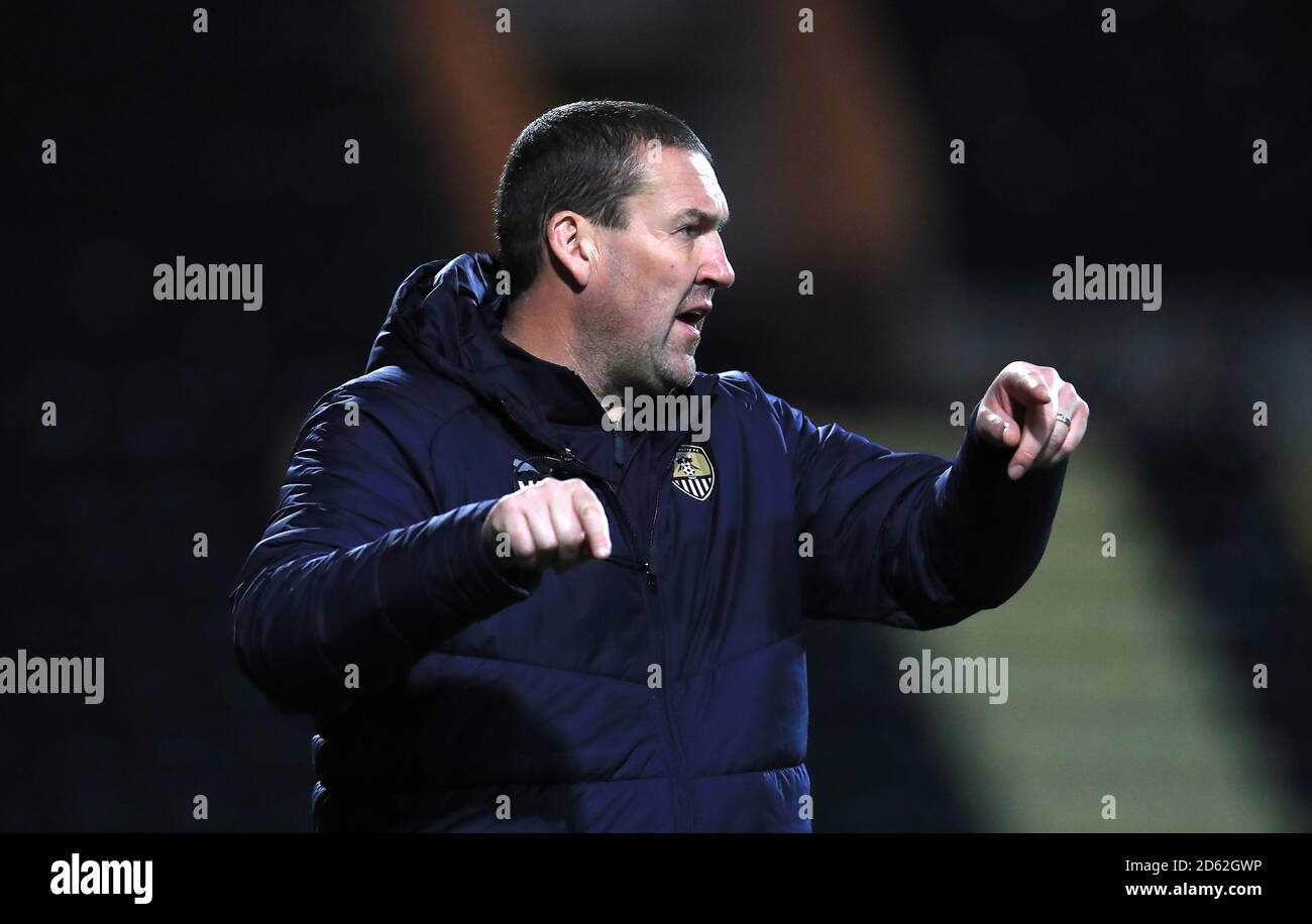 Notts county coach hi-res stock photography and images - Alamy