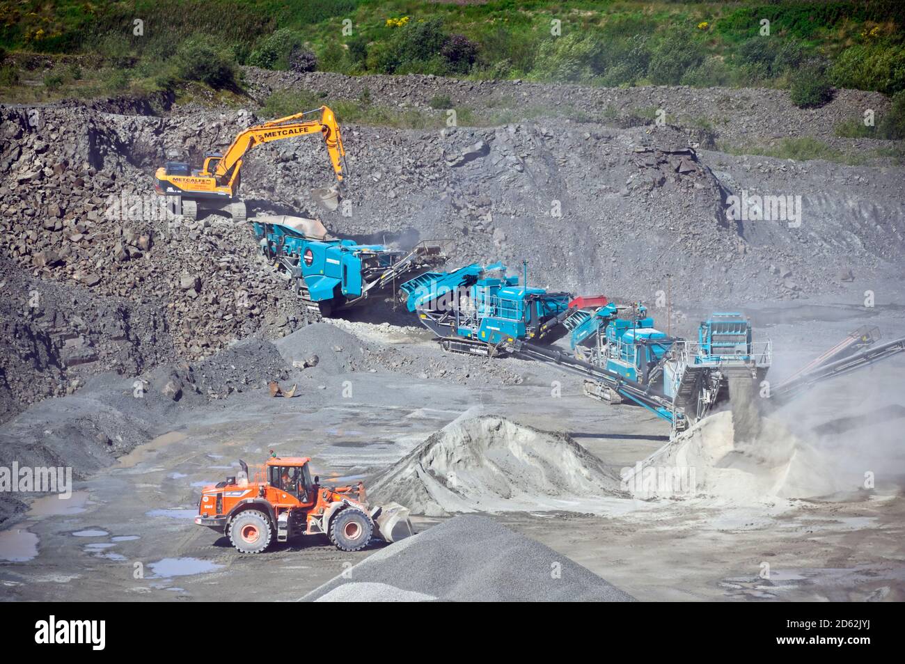 Heavy plant operating at Roan Edge Quarry, Cemex U.K., New Hutton ...