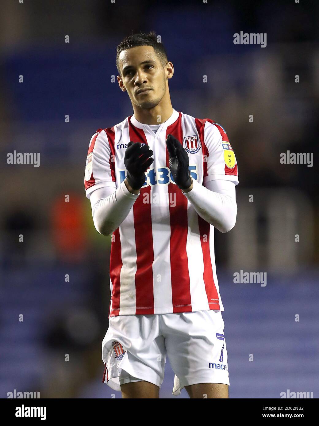 Tom ince reading hi-res stock photography and images - Alamy