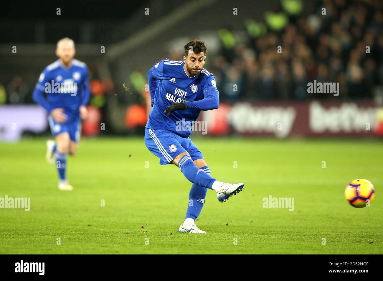 Cardiff City's Victor Camarasa in action Stock Photo - Alamy
