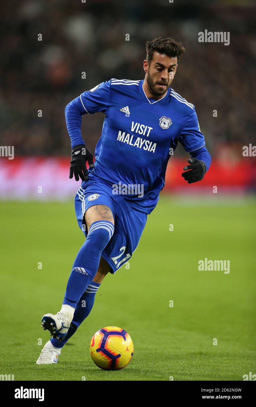 Cardiff City's Victor Camarasa in action Stock Photo - Alamy