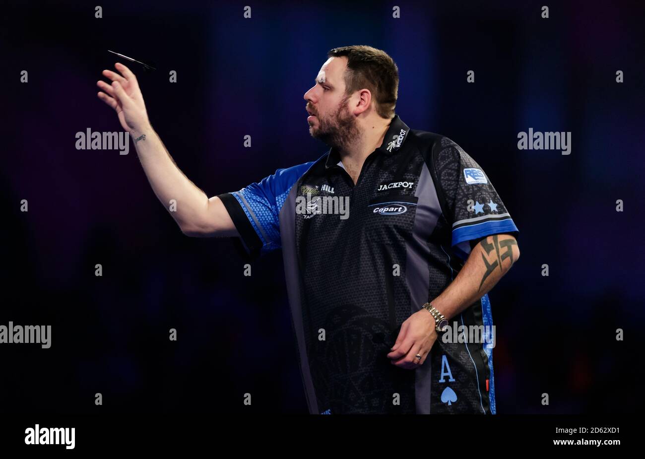 Ted evetts darts hi-res stock photography and images - Alamy
