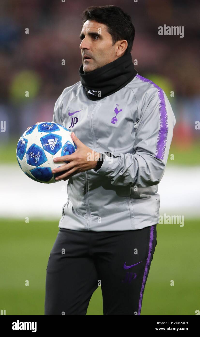Assistant manager jesus perez hi-res stock photography and images - Alamy