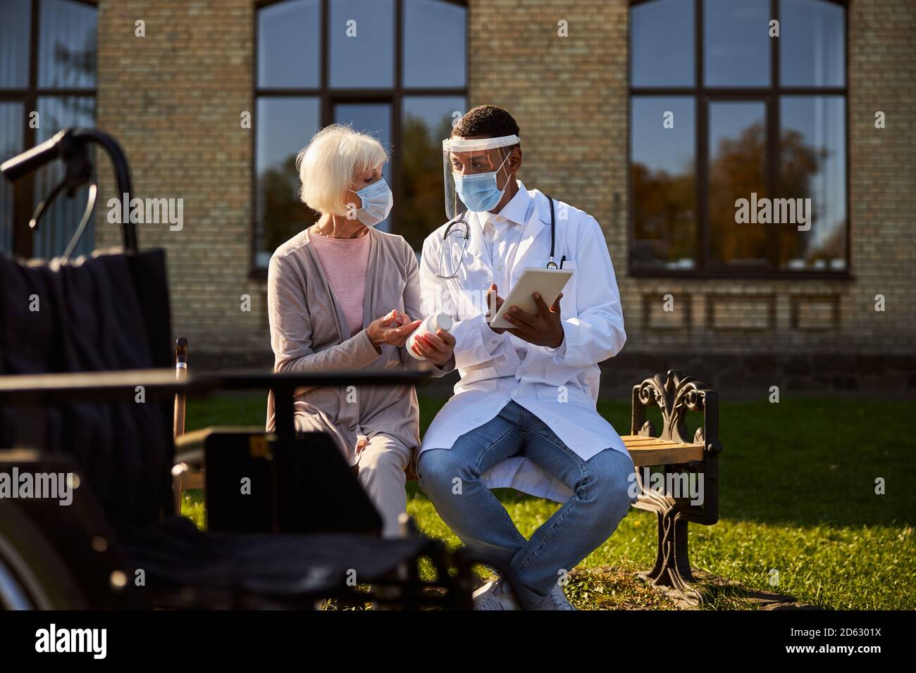 Hospital Ward Bench High Resolution Stock Photography and Images - Alamy