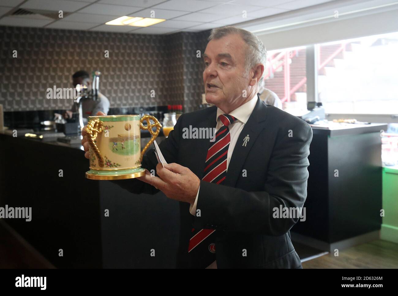 The loving cup london hi-res stock photography and images - Alamy