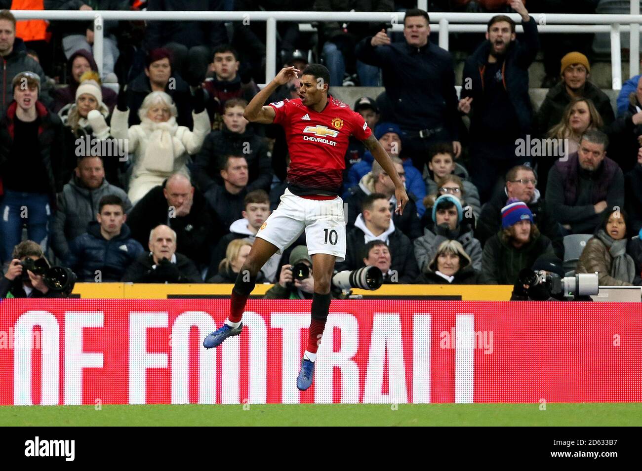 Manchester United's Marcus Rashford celebrates scoring his side's ...