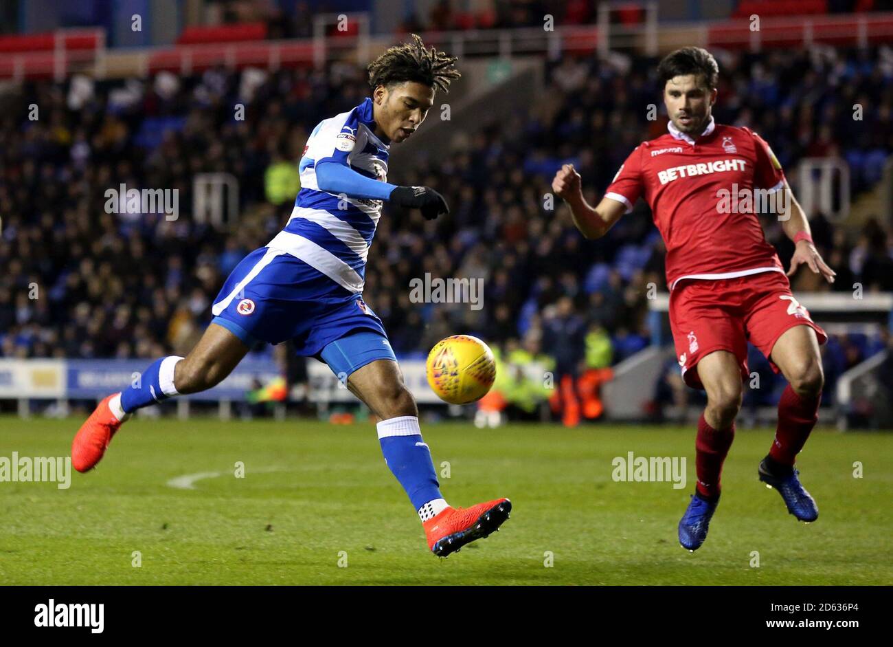 Reading's Danny Loader shoots Stock Photo - Alamy