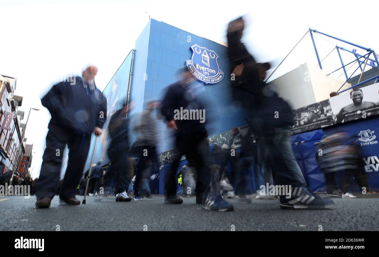 Fans outside Goodison Park Stock Photo - Alamy