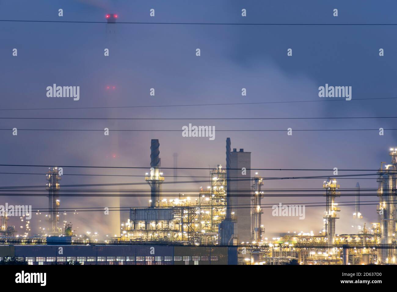 Leuna, Germany. 09th Oct, 2020. The production facilities of Total ...