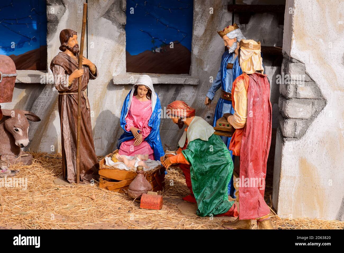 Christmas nativity scene crib Stock Photo - Alamy
