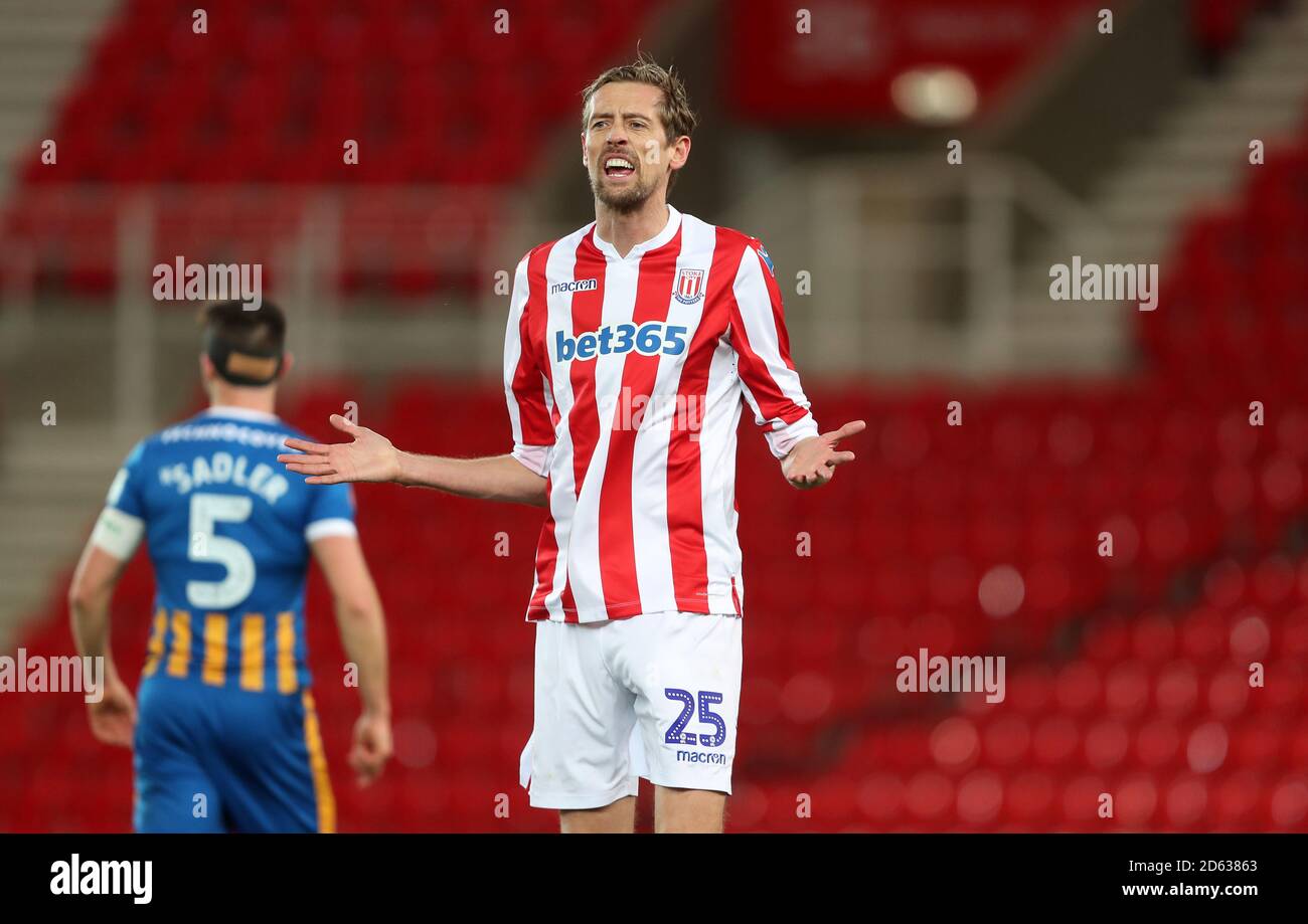 Stoke City's Peter Crouch appeals Stock Photo - Alamy