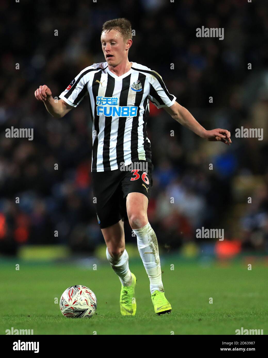 Sean longstaff newcastle united hi-res stock photography and images - Alamy