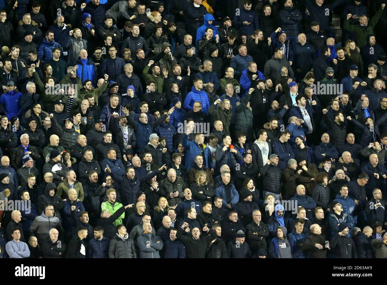Everton fans show support from the stands Stock Photo - Alamy