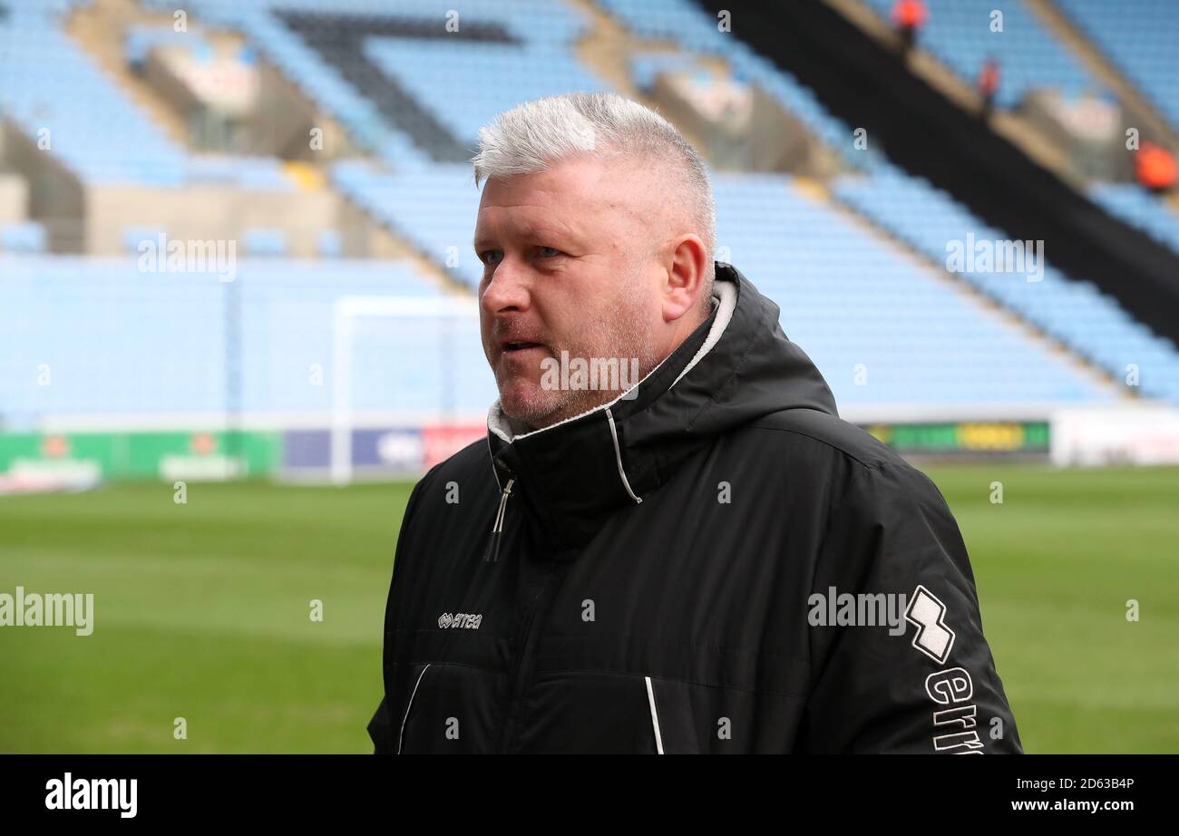 Blackpool manager Terry McPhillips Stock Photo - Alamy