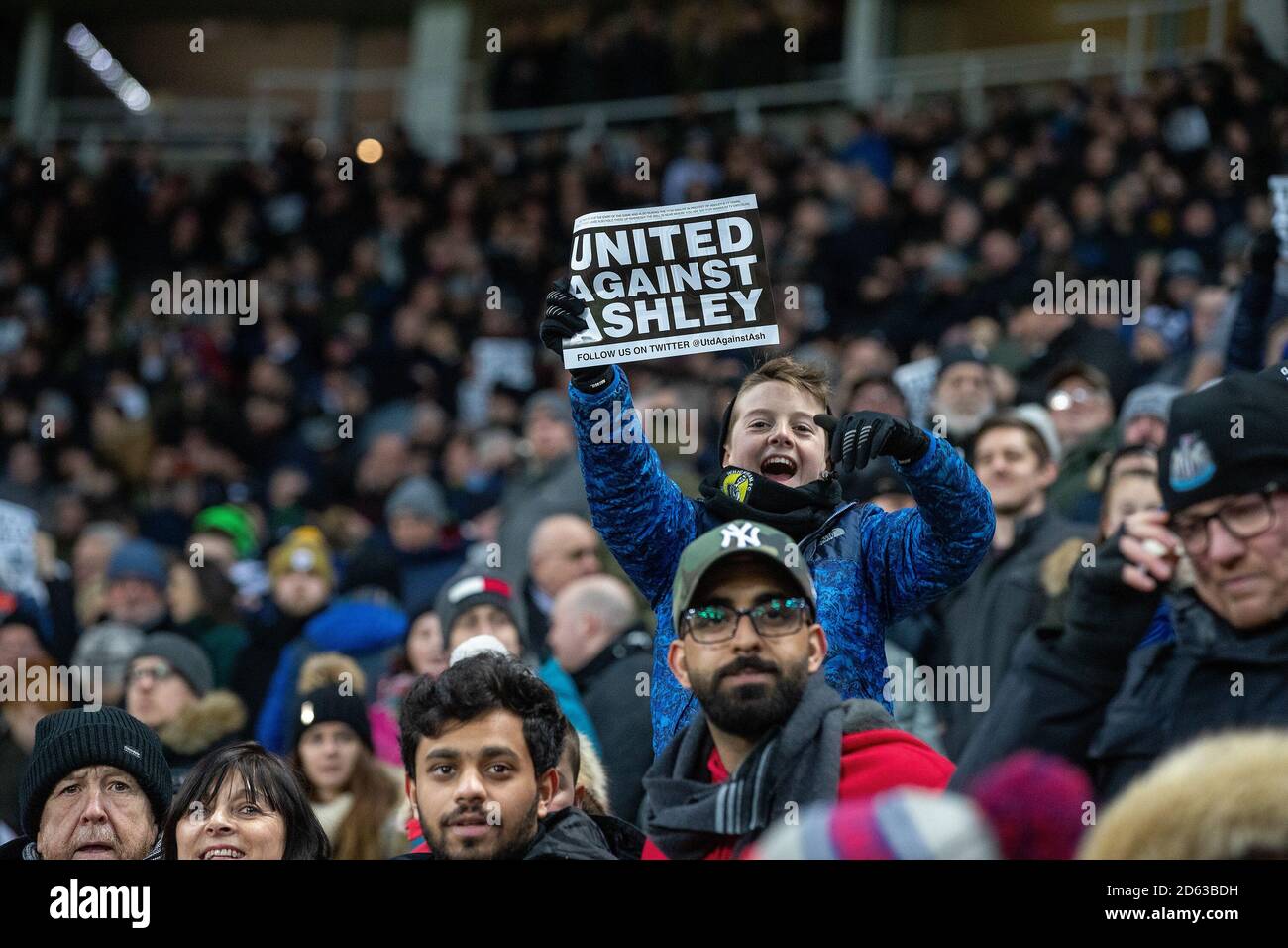Nufc fan protest hi-res stock photography and images - Alamy