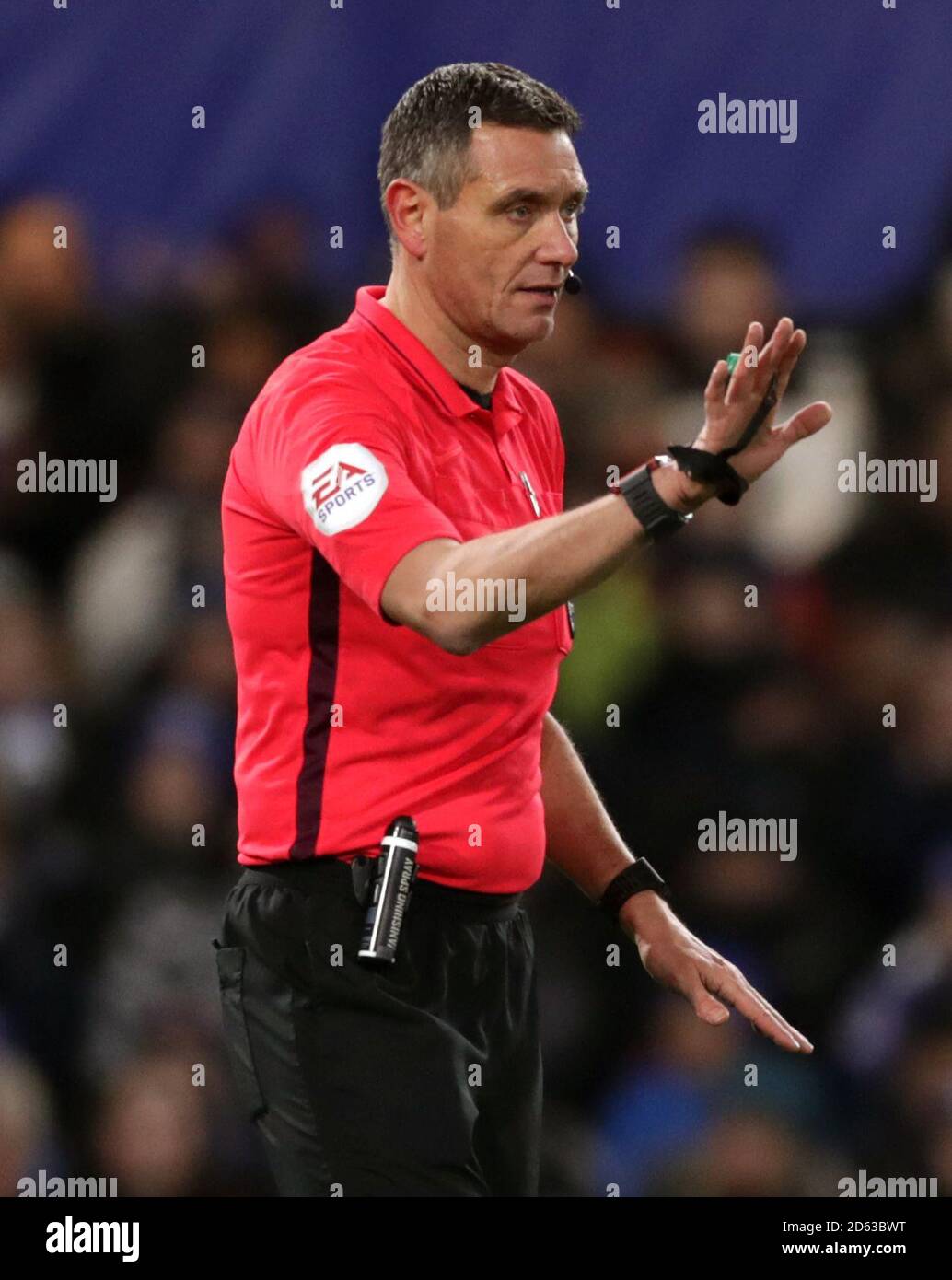 Referee Andre Marriner Stock Photo - Alamy
