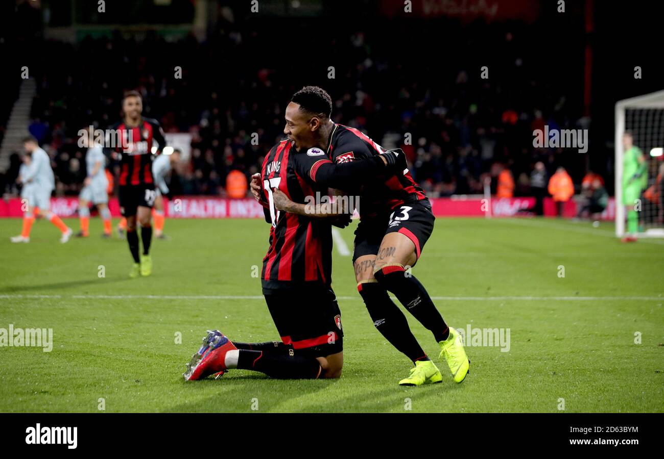 Afc bournemouths nathaniel clyne hi-res stock photography and images ...