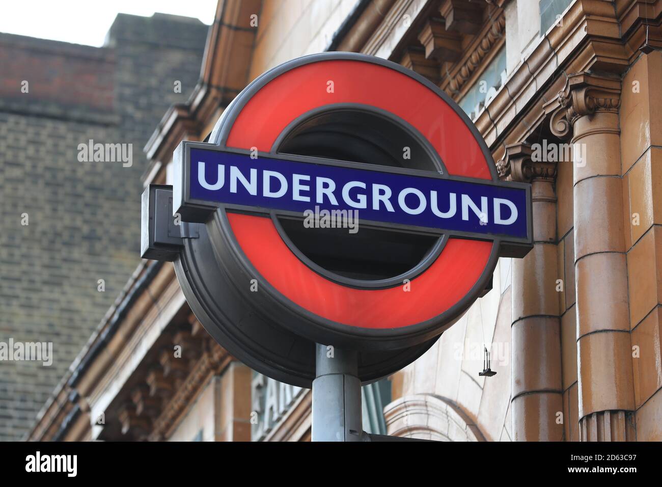 A view of an Underground sign in London Stock Photo - Alamy