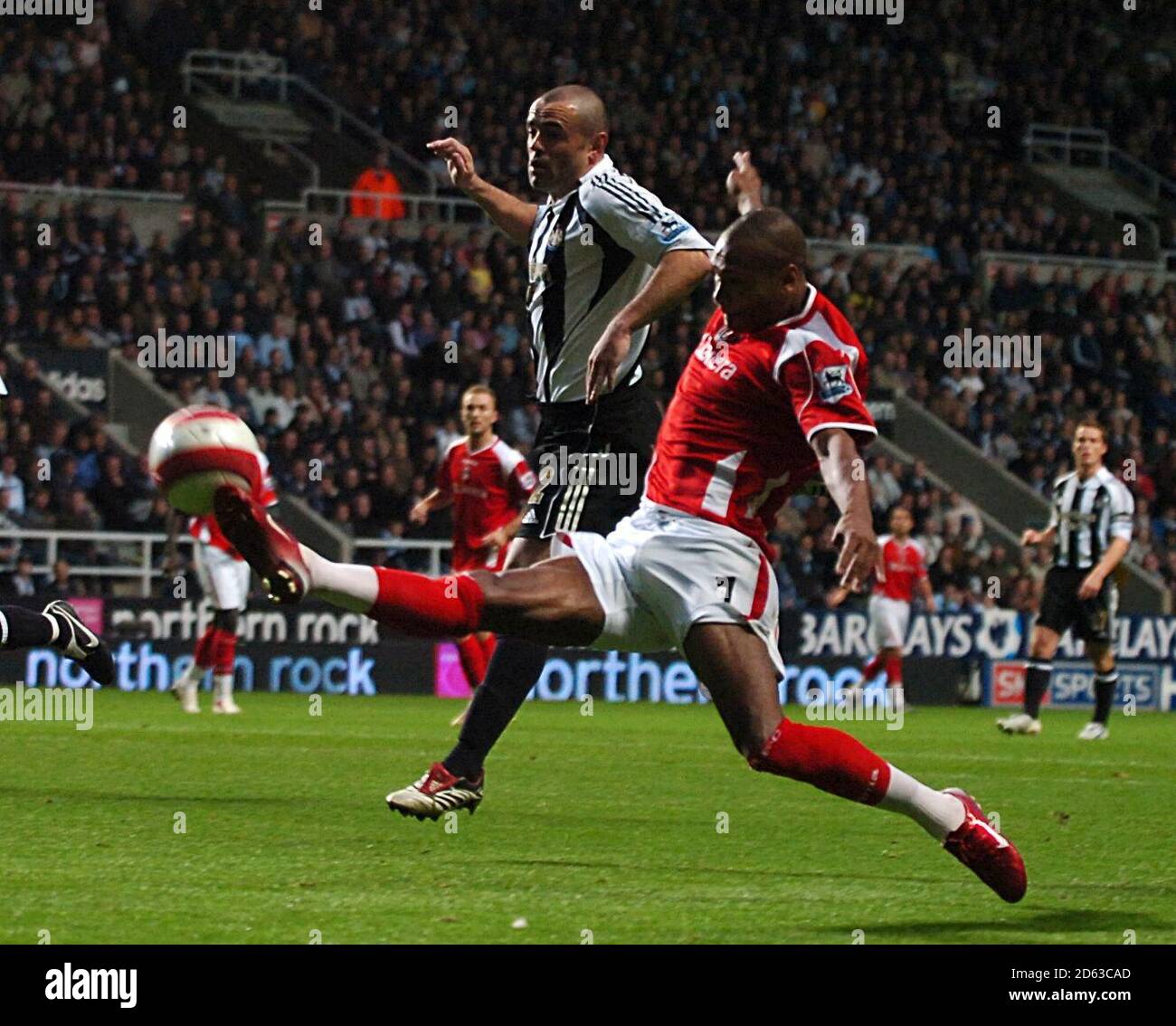 Charlton athletics marcus bent hi-res stock photography and images - Alamy Charlton athletics marcus bent hi-res stock photography and images - Alamy