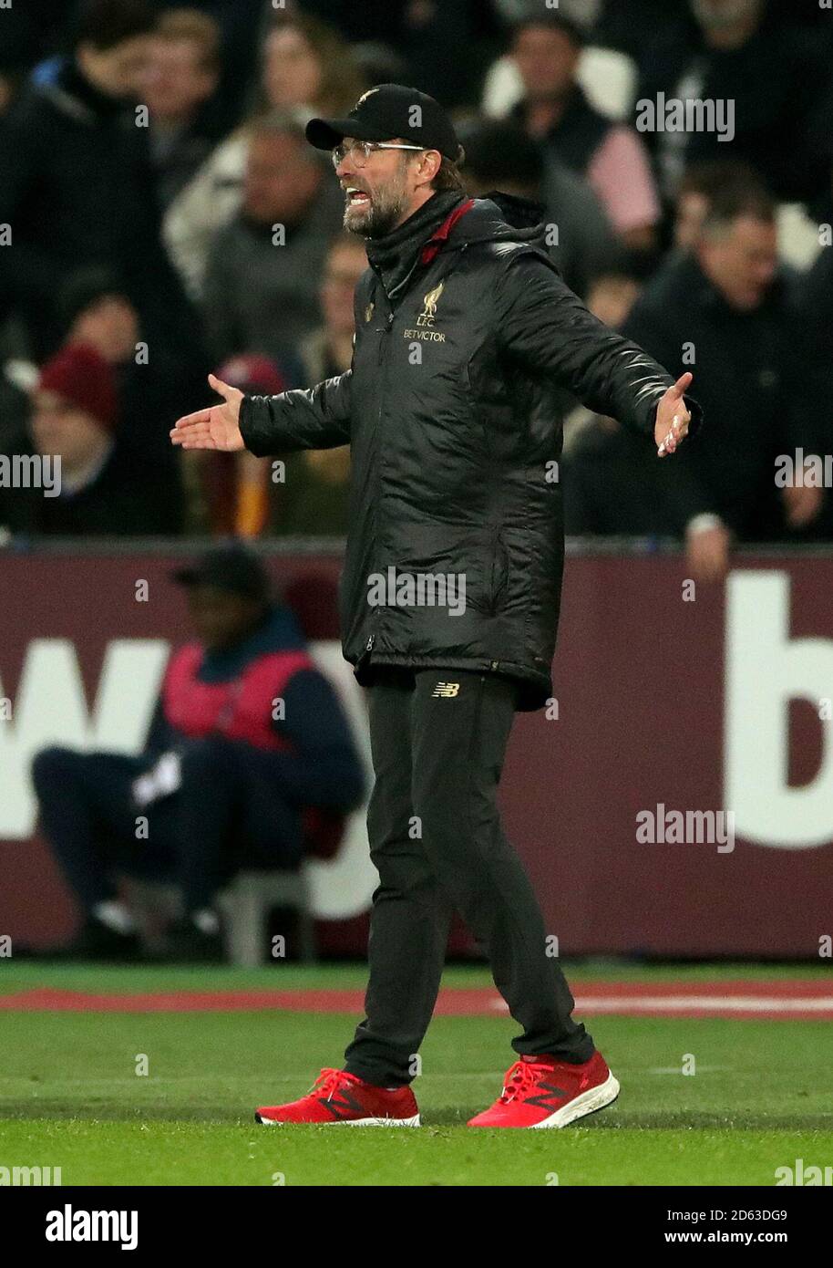 Liverpool manager Jurgen Klopp gestures on the touchline Stock Photo ...