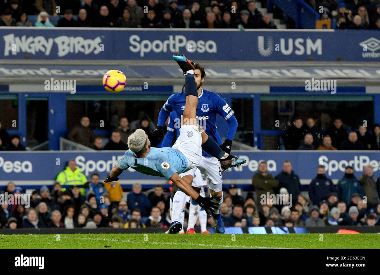 Attempts an overhead kick hi-res stock photography and images - Alamy